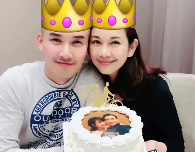 Zhang Duo, a tough guy, is a DINK for his wife and a sandwich cake for ...