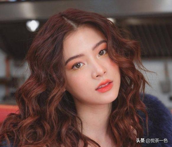 The good-looking Ping Cai Na was mistaken for a Thai transgender, but ...