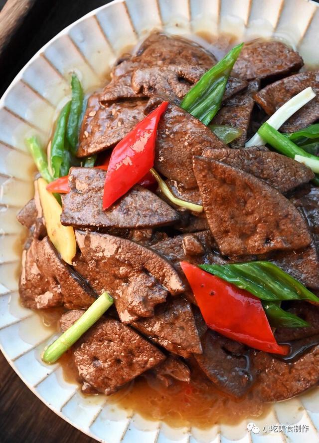 Hunan Cuisine: Recipe of Bandit Pork Liver and Simmered Liver - iNEWS