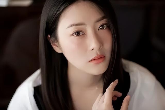 Zhu Rui posted that he was harassed by a big male star pinching his ...