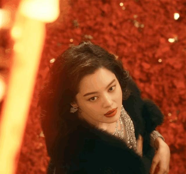 This scene of Xin Zhilei is really amazing. Xin Zhilei and the old ...