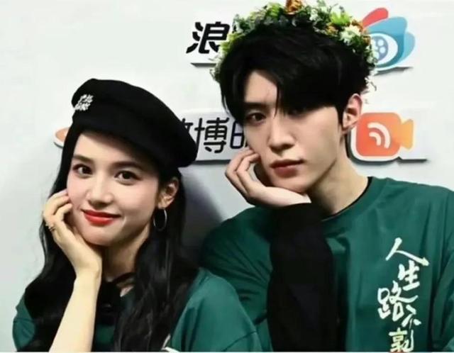 Are Fan Chengcheng and Zhang Jingyi really doing the fake show? - iNEWS
