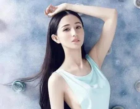 "Sexy Goddess" Lan Xinyan Beautiful Photos Appreciation - iNEWS