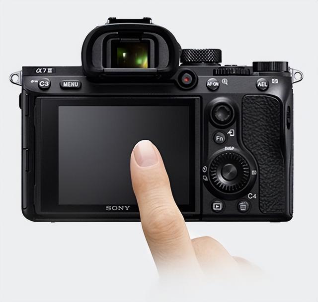 The main components and basic functions of the camera are introduced - iNEWS