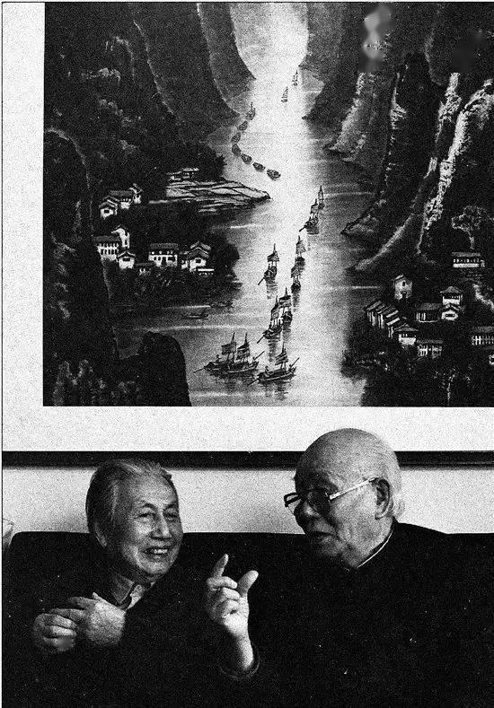 A piece of "Wanshan is red all over", showing that the two landscape ...