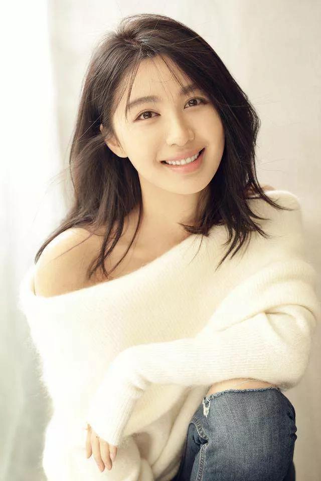 Li Fei'Er: Elegant temperament, gentle and generous, charming and ...