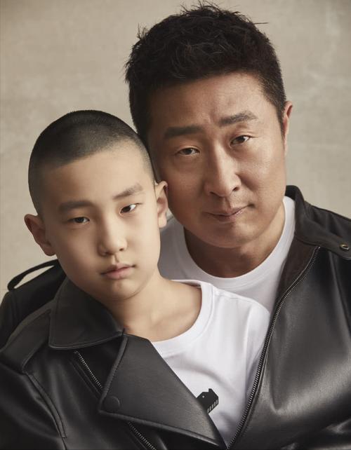 Lin Yongjian's son grew up in equal proportions! The 12-year-old looks ...