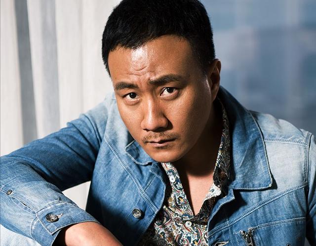 Actor Hu Jun: Domineering and tough guy on stage, he gave tenderness to ...
