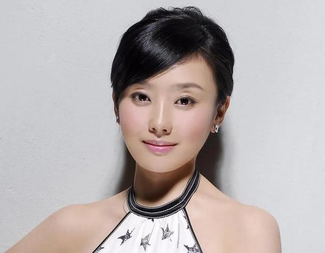 Youthful Lady--Wang Ziyu - iNEWS