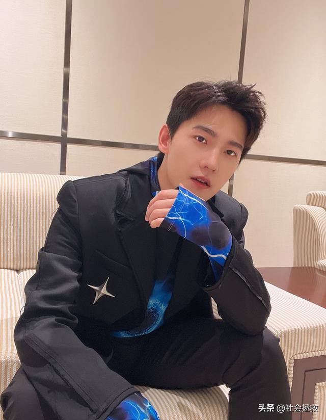 Wang Jiaer and Song Yuqi's romance?Luhan and Guan Xiaotong get married ...