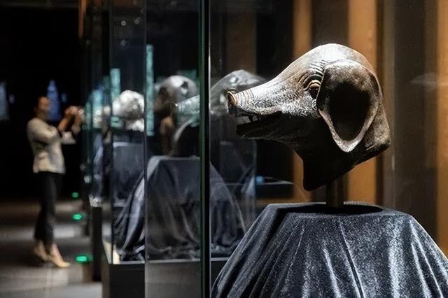 Four beast heads gather - iNEWS