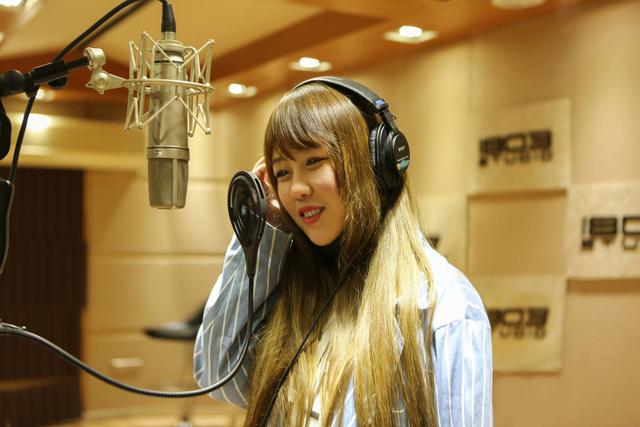 Mingyang Entertainment—Beauty Star—Ren Ran - iNEWS