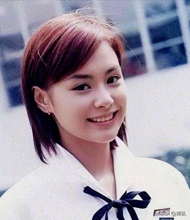 Looking at Gillian Chung now, I realize that divorcing Lai Hongguo was ...