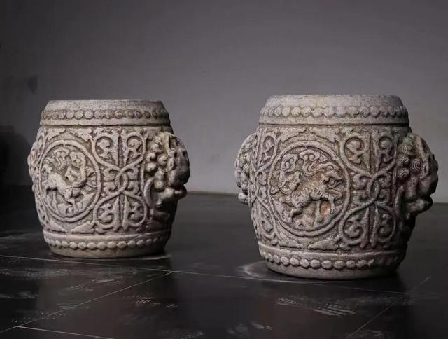 Bluestone embroidered pier… Height 45mm diameter 45mm… - iNEWS