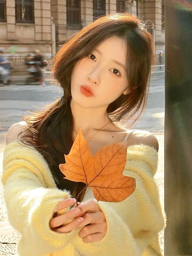 The beauty goddess pear vortex Yunyun - iNEWS