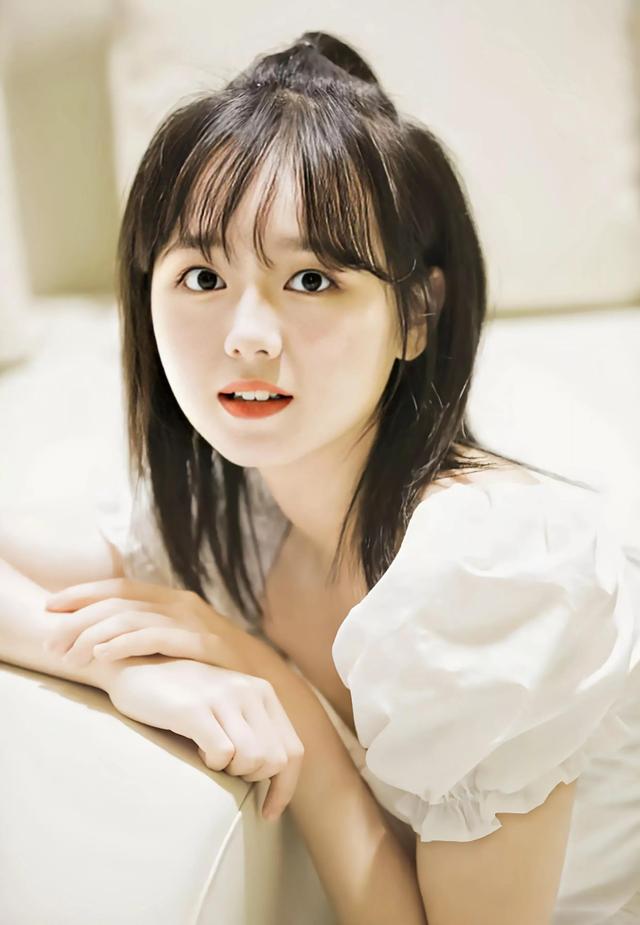 Tao Yixi made his debut at the age of 7, and became popular in "Bai ...