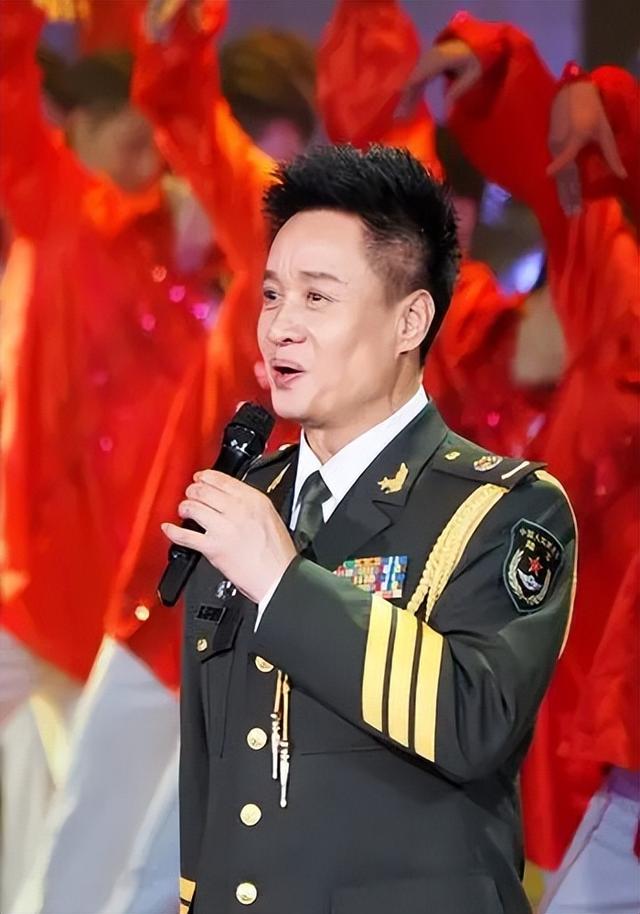 Yan Weiwen's current situation: being filial to his loving mother ...