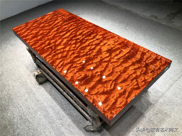 The size is not large, the appearance is still the best all-square ...