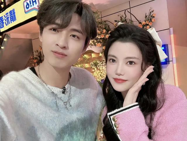 Zhang Danfeng, Xiao Zhan, Wang Yibo, Fan Chengcheng, Zhang Jingyi, Qin Xiaoxian - iNEWS