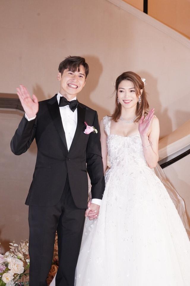 Hong Kong star Lian Shiya Chen Jiale's big wedding - iNEWS