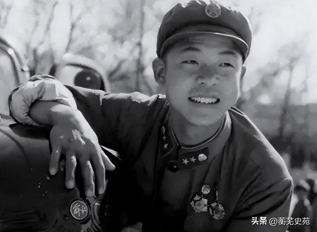 In 1962, when Lei Feng was only 22 years old, he died in the line of duty. 41 years later, the ...