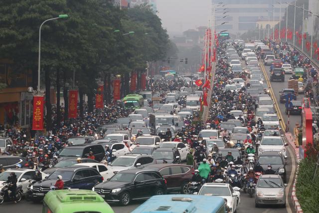Vietnam learns from China and wants to ban motorcycles in Hanoi, with ...