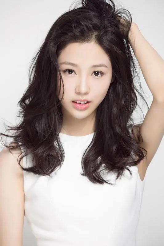 Li Sihan's beautiful pictures - iNEWS