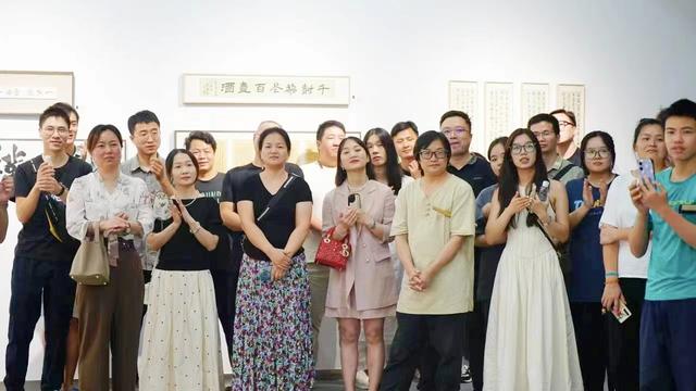 "Exhibition of a Painting" No. 29: Zeng Qingxun's "Watching the ...