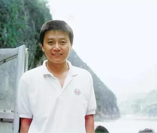 Wang Shuo: When I was young, buddy, I carried half the film and ...