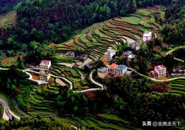 The Palette of the Earth——The Beautiful Scenery of Sanlian Cave in ...