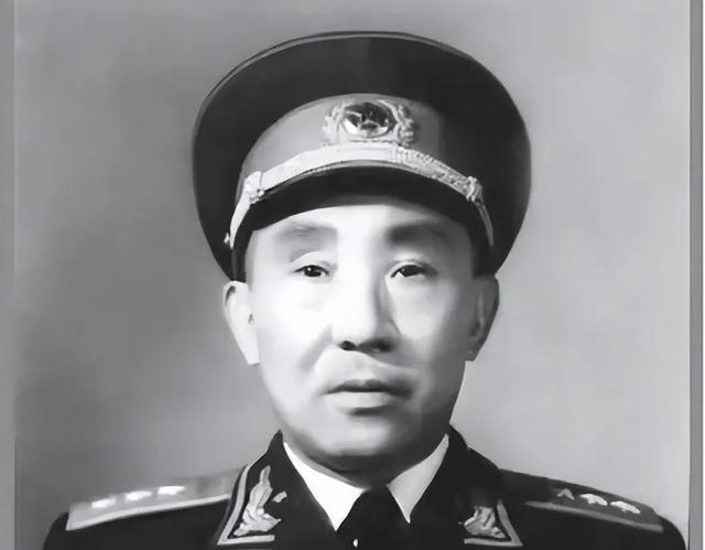 In 1955, when the whole army was awarded, many of Peng Dehuai's ...