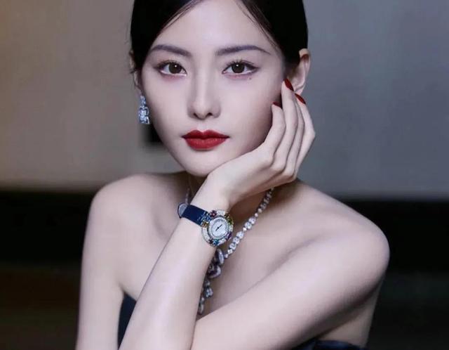 Photo of beauty Zhang Jia Ni, her figure is still so good - iNEWS
