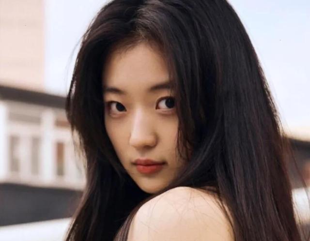 Beauty Wallpaper No. 294 - Sun Qian - iNEWS