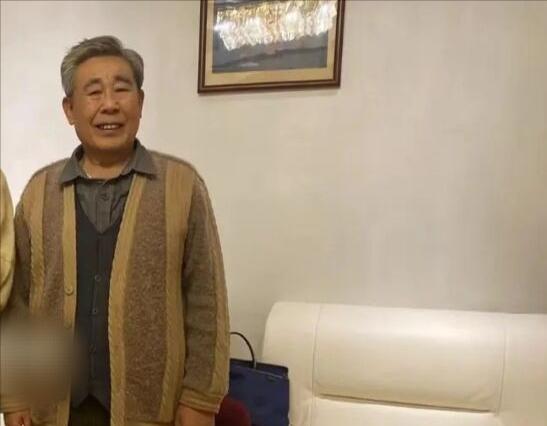 A recent photo of Li Wenqi, a frequent visitor to the Spring Festival Gala, was exposed, 77-year ...