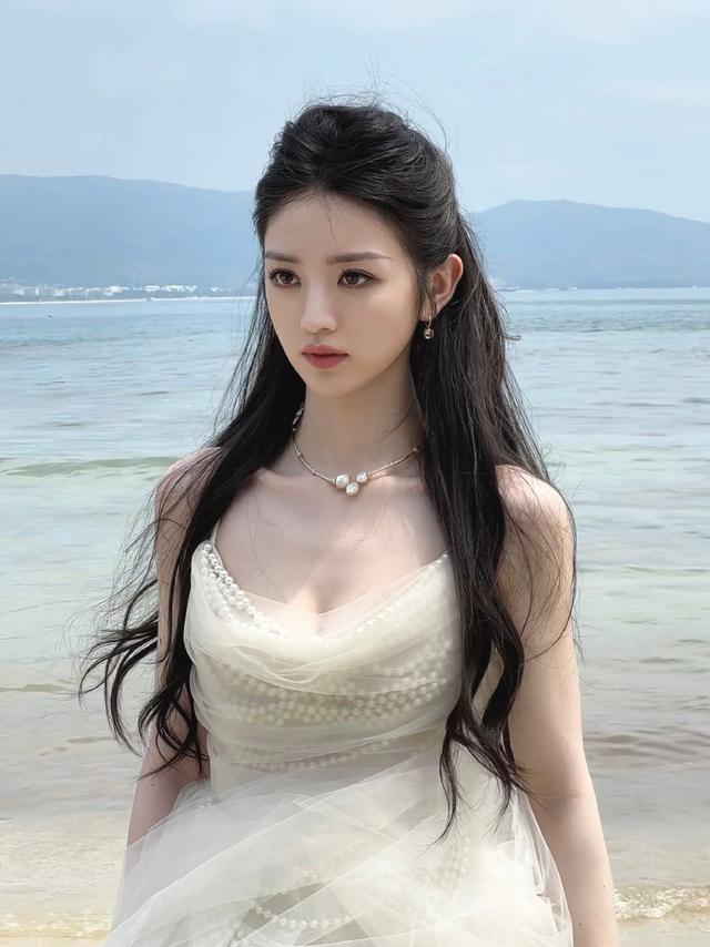 Tian Xiwei's new look? So she still has such a side? She can try new ways of acting - iNEWS