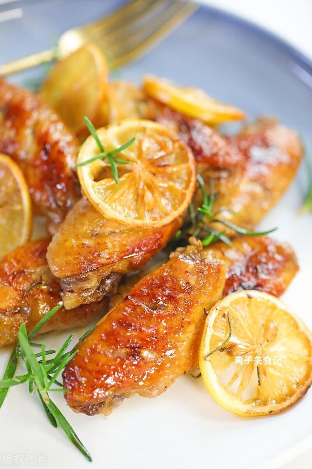 Lemon-dried fried chicken, the sour aroma brings out the delicious ...