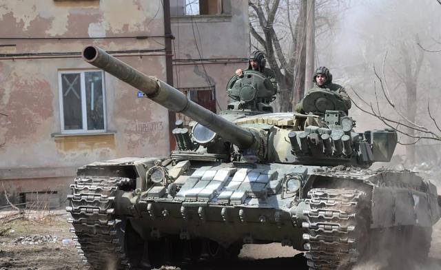 Fighting for Azovstall: Marines and DPR troops free thousands of ...