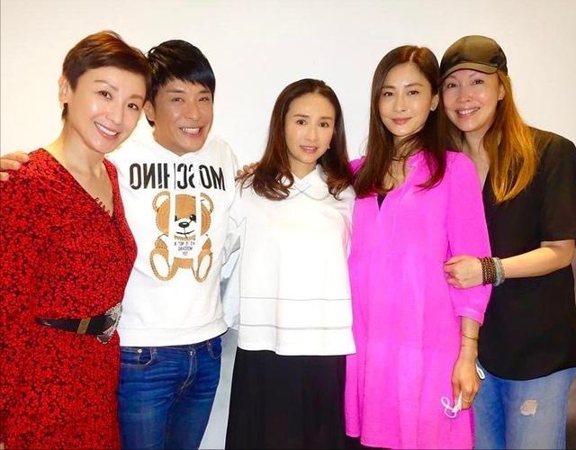 Wu Wanfang made a rare appearance for Liang Sihao's birthday, and she ...