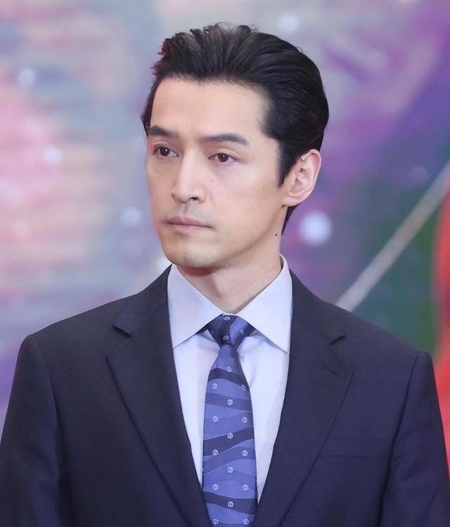 Hu Ge's happy family life: cute moments of wife Huang Xining and ...