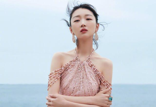 "Uncle Dong" Zhou Dongyu, the girl looks like a big man, acts freely, and is free and ...