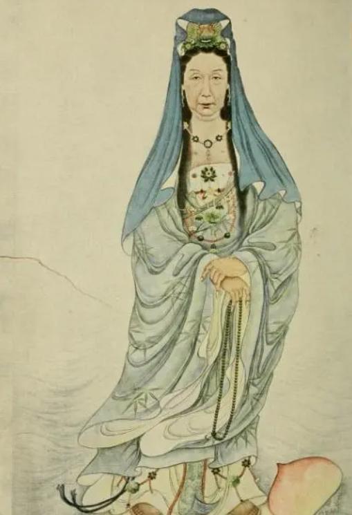 Empress Dowager Cixi was obsessed with dressing up as Guanyin, and her ...