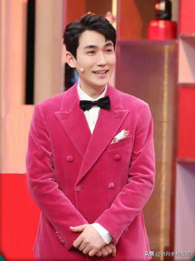 Zhu Yilong and Yu Kewei sang Happy Hour, Yi Yang Qianxi appeared twice ...