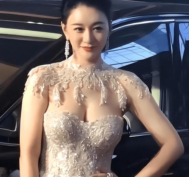 Li Xiaoran's love chapter: Emotional intertwining with Sun Donghai, Yan Po, and Xu Jianing - iNEWS