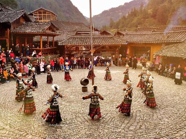 Unique Miao health care method - iNEWS