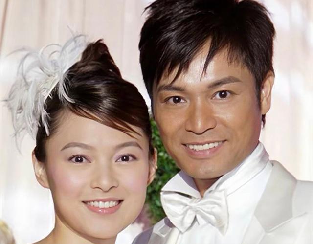 The TVB model couple was suddenly exposed to a marriage change! The ...