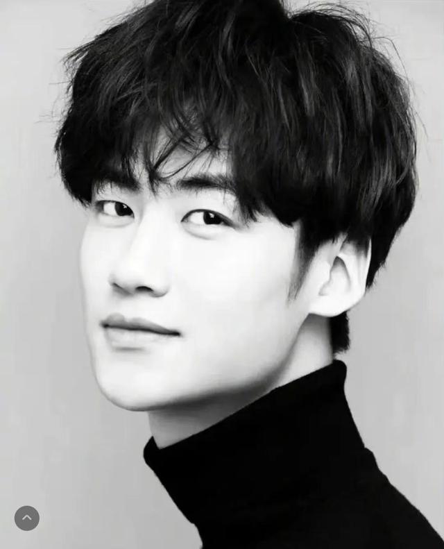 Young actor Liu Feng died at the age of 25 - iNEWS