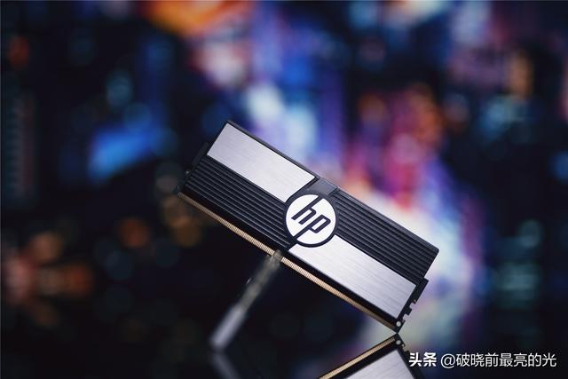 Samsung B-Die + the most recognizable memory stick?HP V10 RGB gaming ...