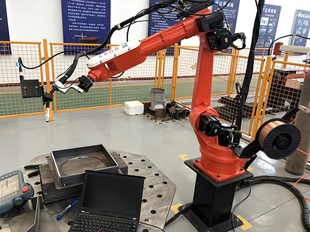 Introduction of Laser Tracking Adaptive Welding Technology - iNEWS