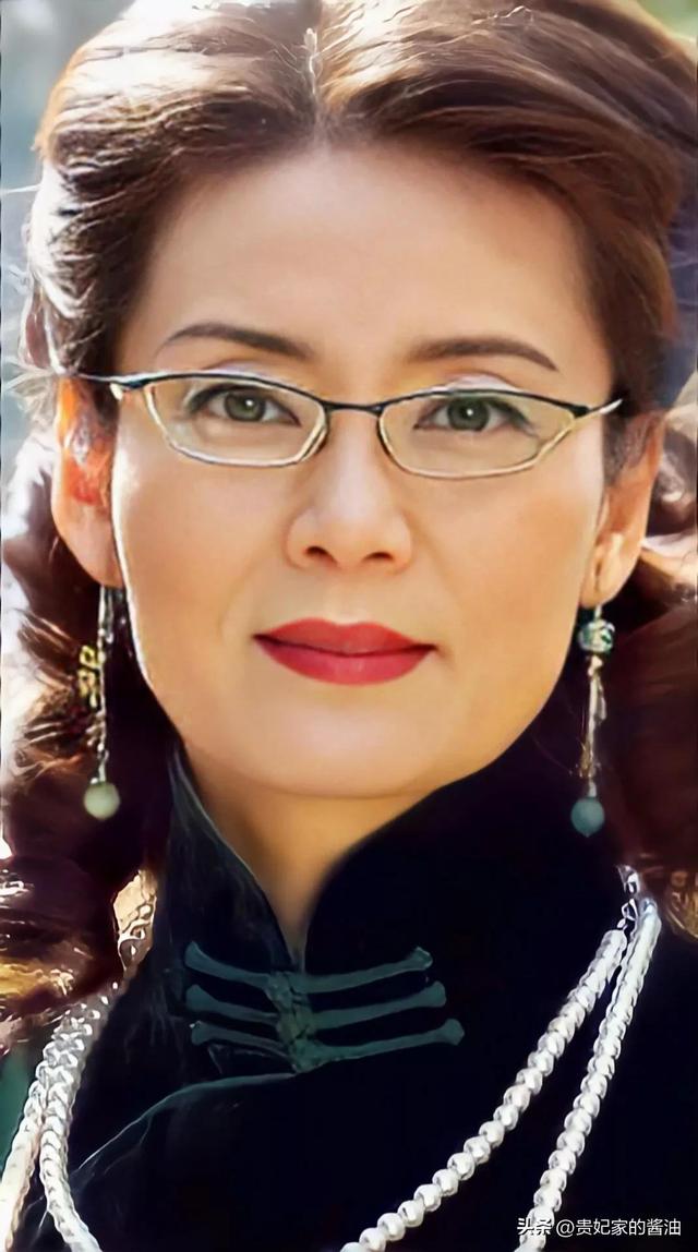 Pan Hong was born on November 4, 1954 in Shanghai - iNEWS