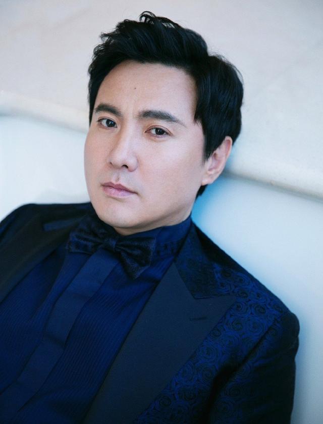 Shen Teng: I have been in love with my wife Wang Qi for 20 years, and it has been rumored many ...